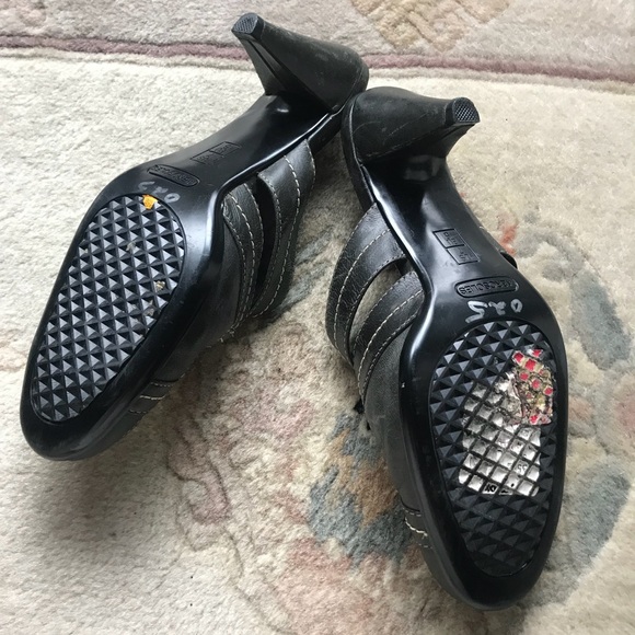 AEROSOLES | Shoes | Comfy Dark Grey Slides | Poshmark
